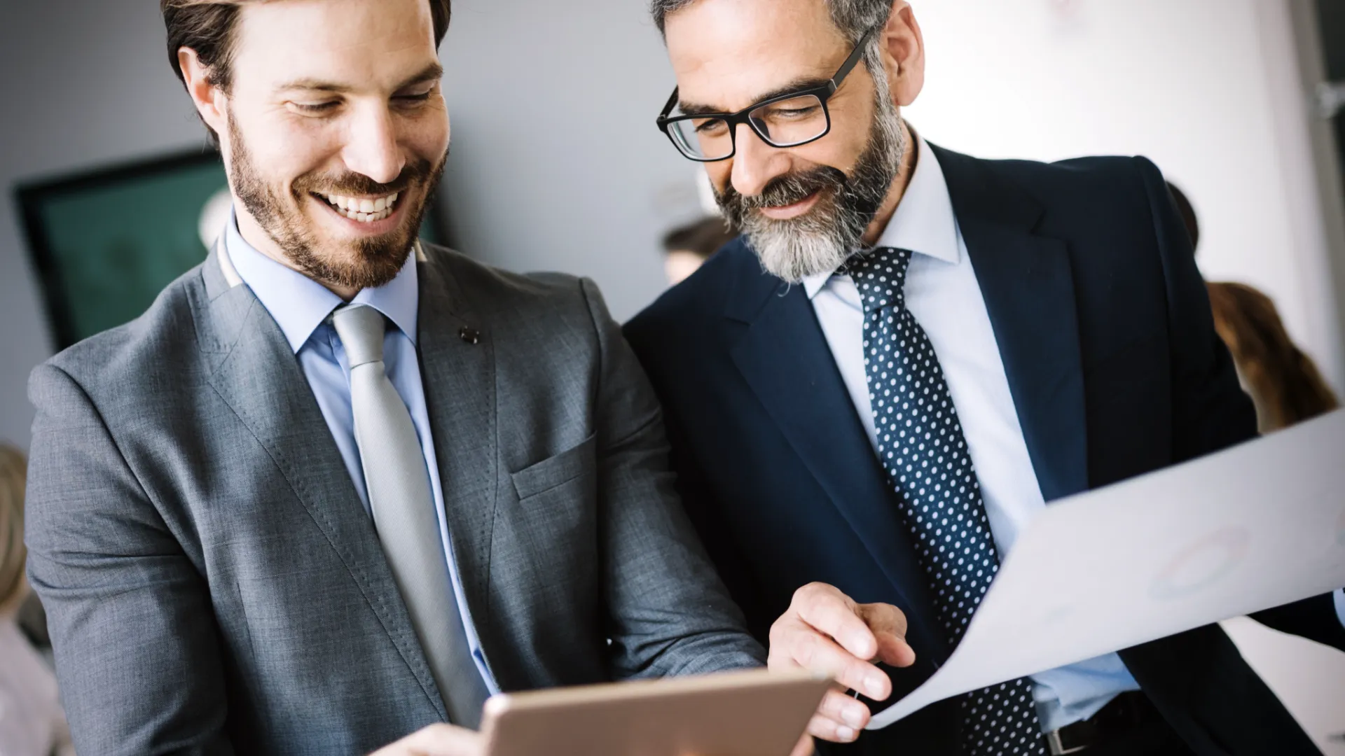 Contabilidade Fiscal: O que é e como funciona? | Guia Completo